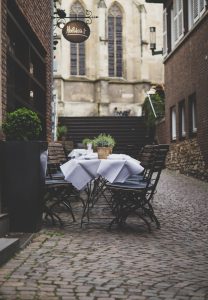 21 Romantic And Inspiring Things To Do In Spring | The Pure Taste